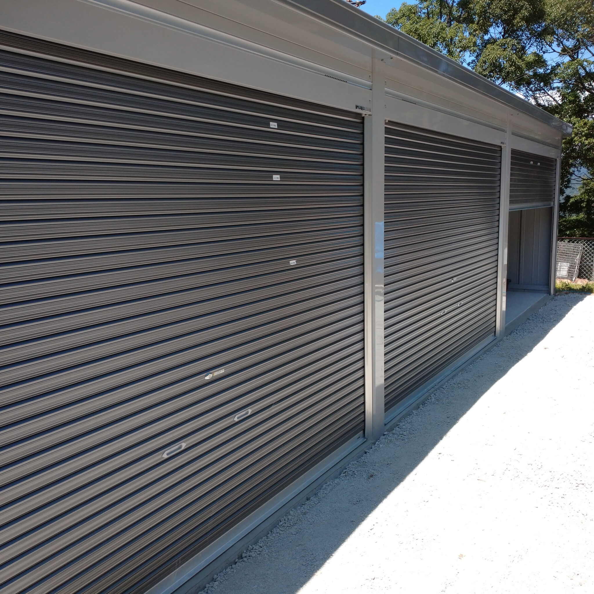 外構 神戸市西区 ガレージ倉庫 | 激安 最安値のエクステリア、外構工事｜加古川、明石、播磨町、稲美町、神戸西区